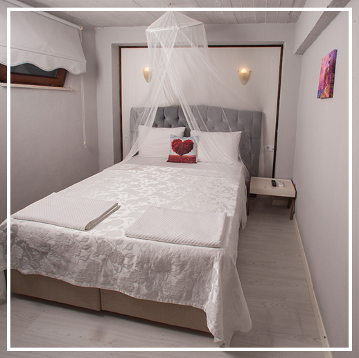 Bozcaada İola Otel | En Güzel Butik Otel
